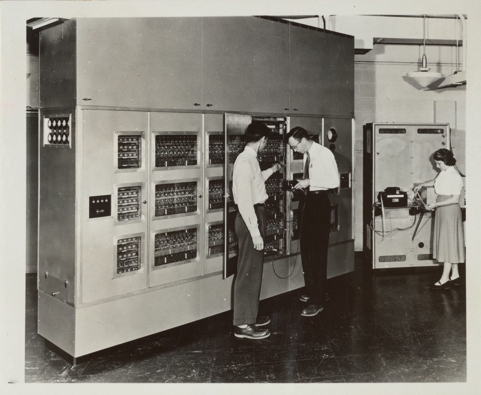 The Birth of the Computer Age at Illinois – University of Illinois ...